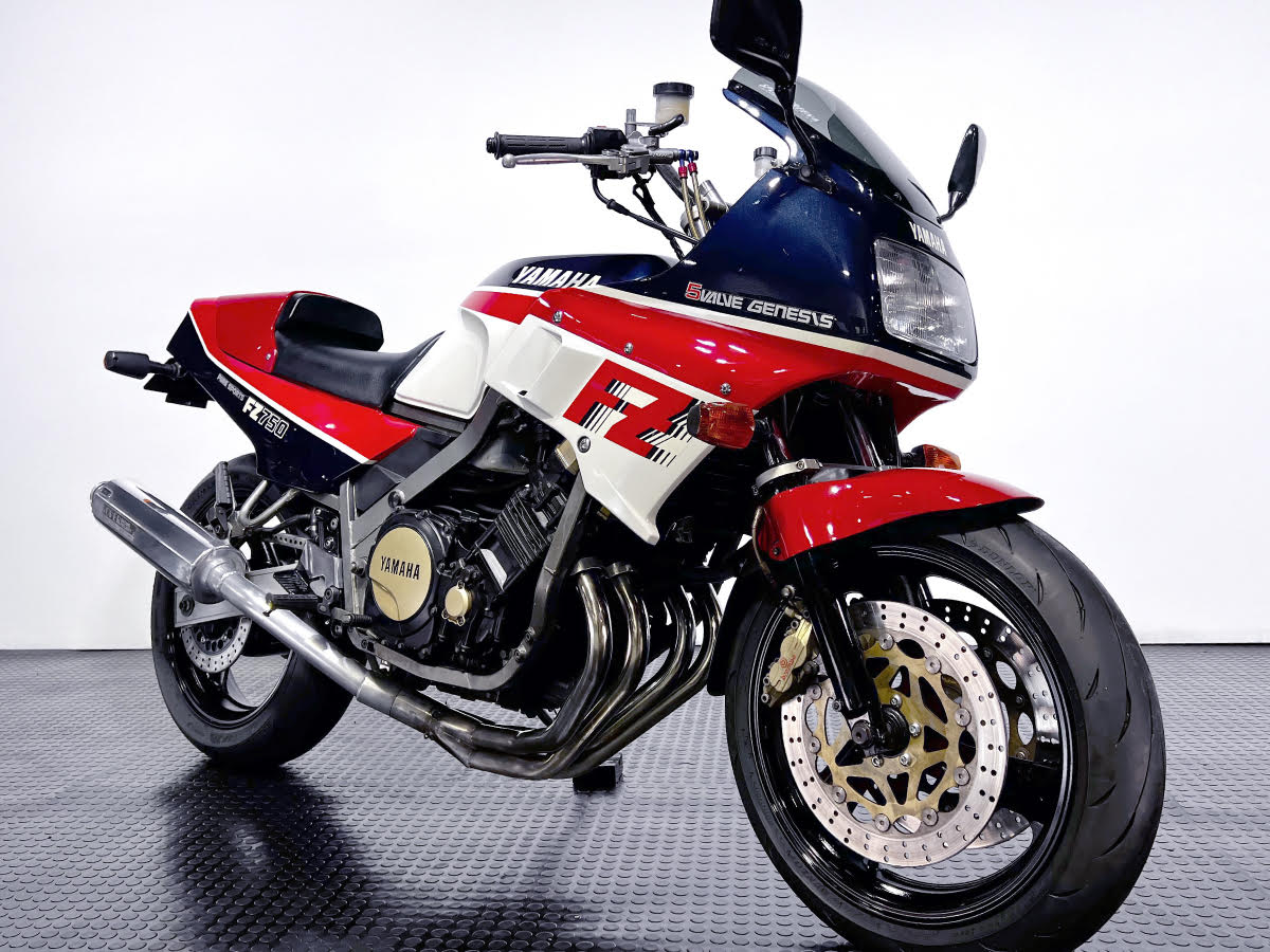 YAMAHA FZ750 Custom
